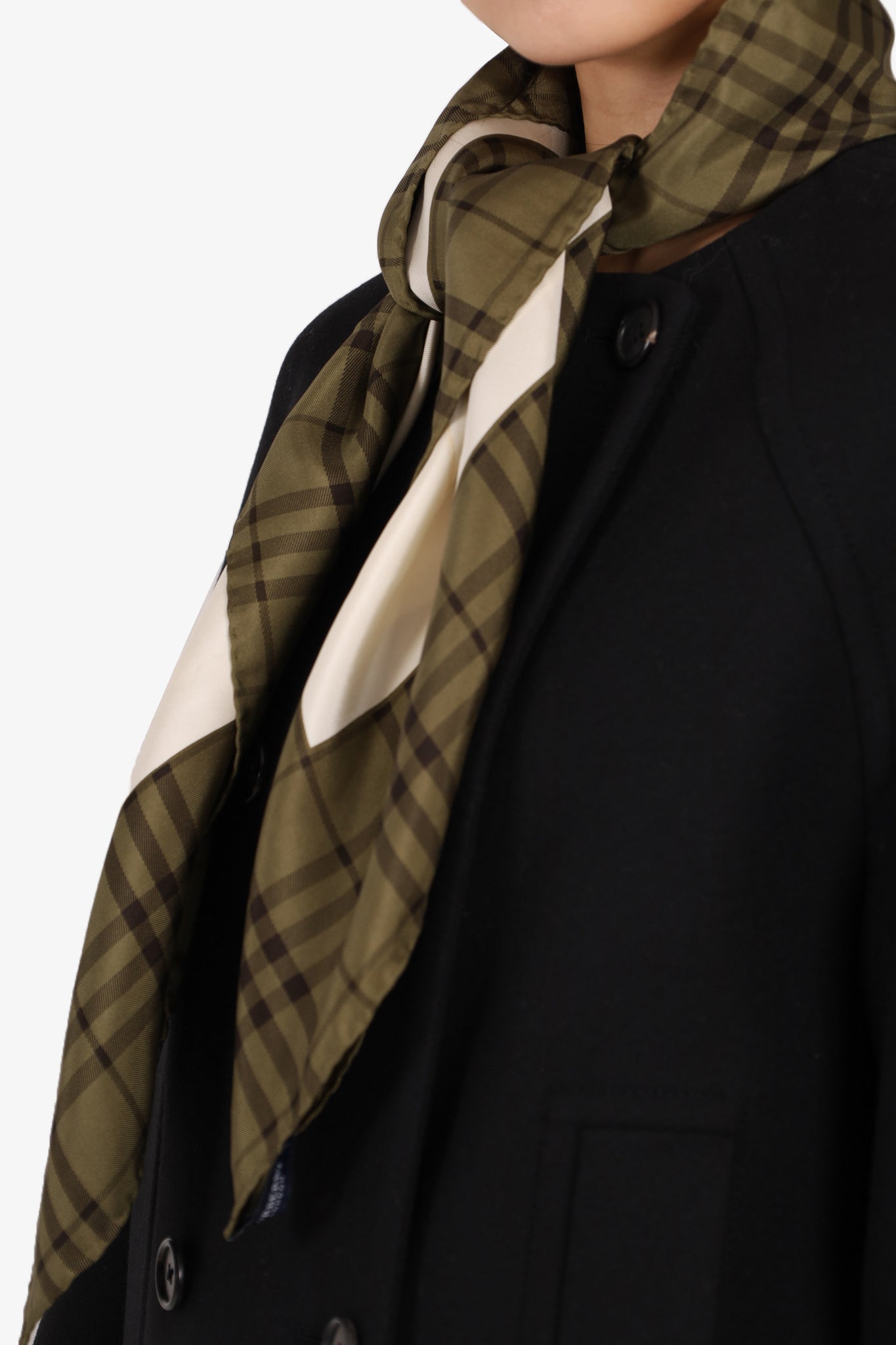 Burberry Vintage Green/White Silk Golf Scarf – Mine & Yours