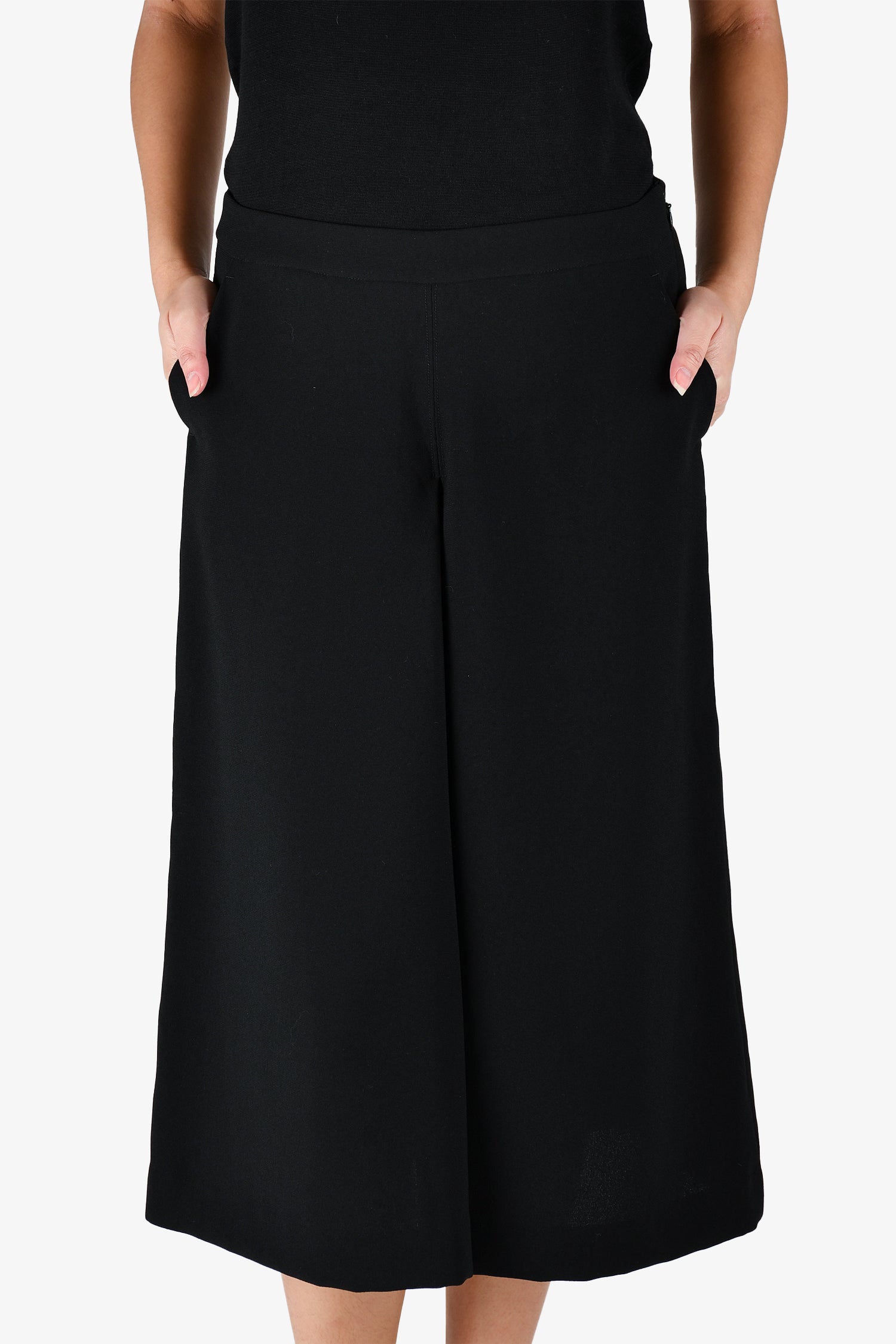 Vince Black Pleated Culottes Size 2 – Mine & Yours