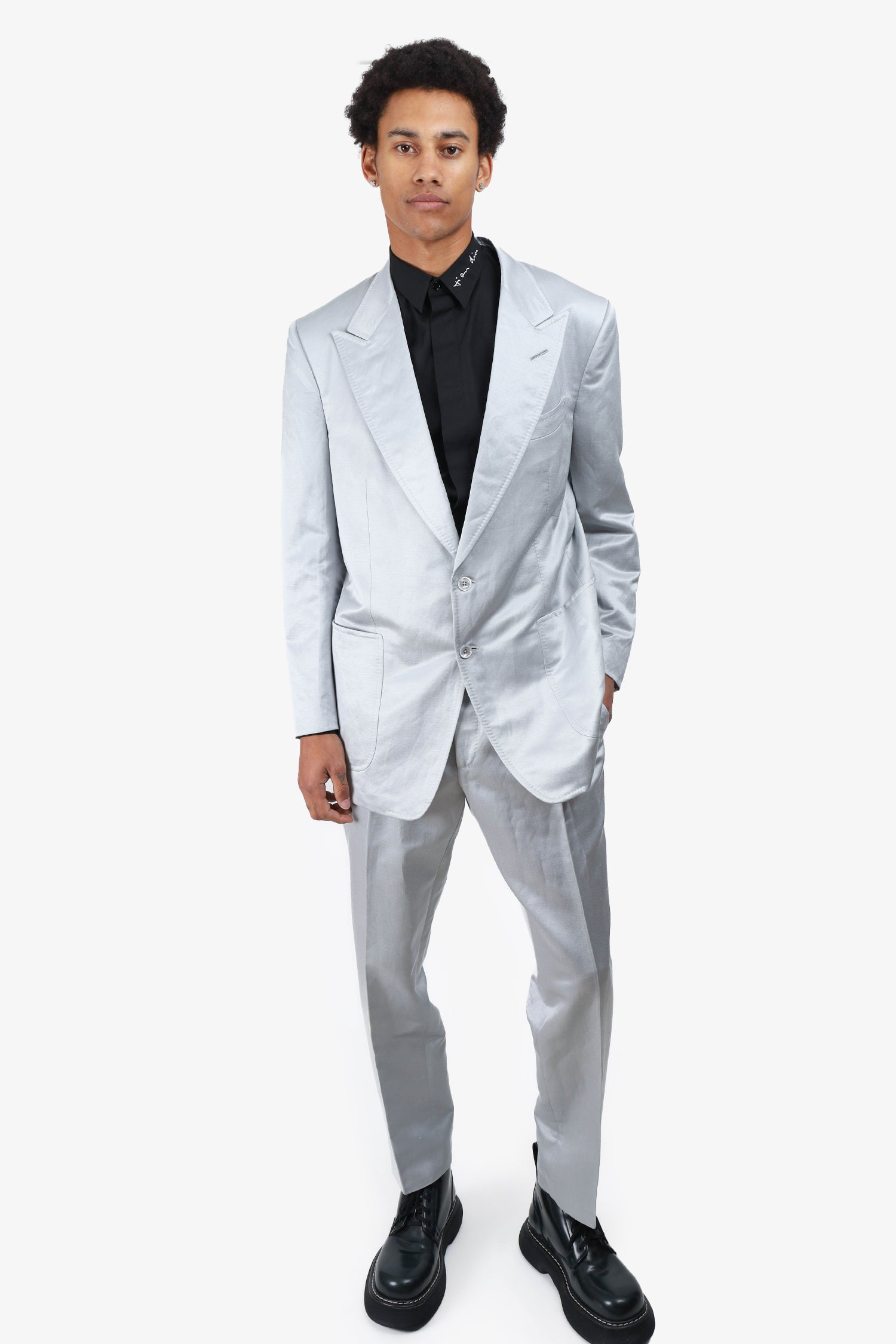Tom Ford Silver Linen/Silk 2-Piece Suit Size 56 Mens – Mine & Yours