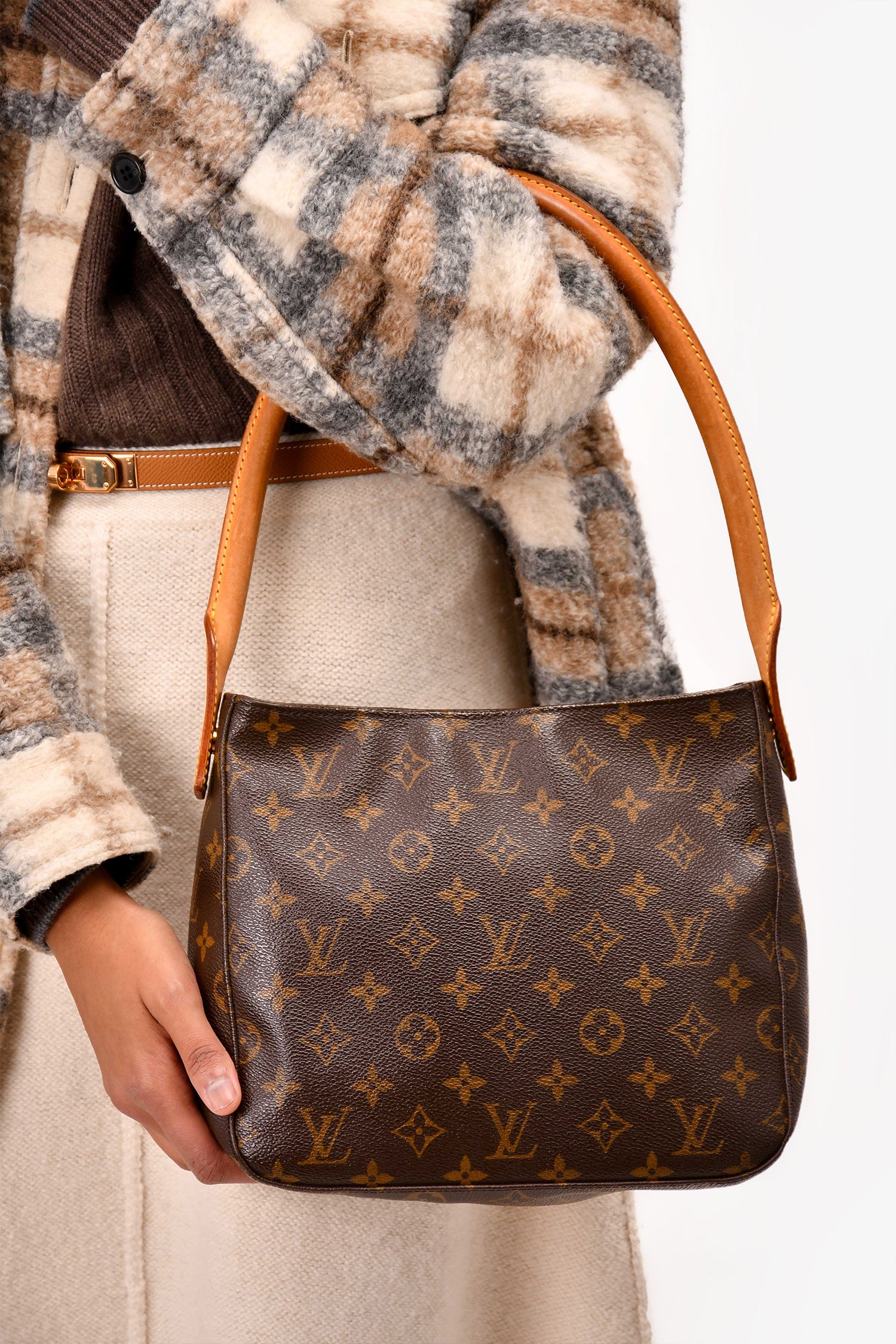 Louis Vuitton 2001 Monogram Looping MM Shoulder Bag – Mine & Yours