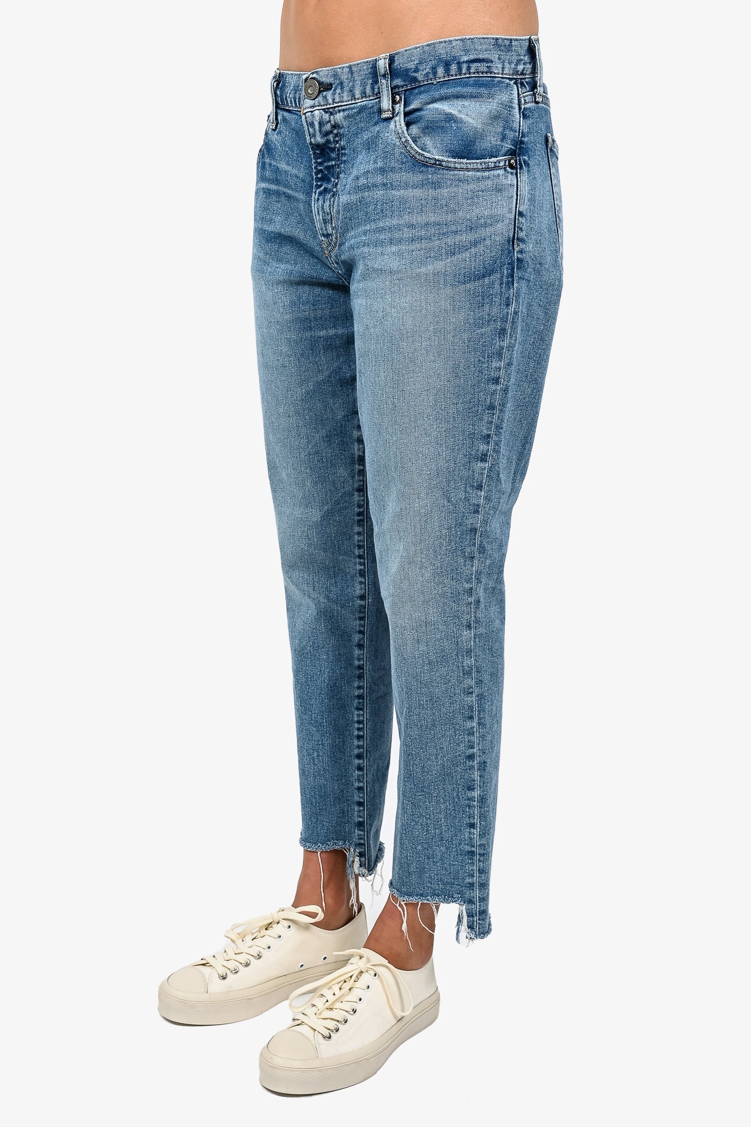 Moussey Blue Denim Frayed Edge Jeans Size 31 – Mine & Yours